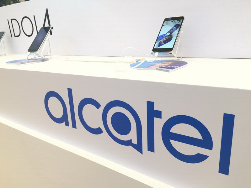 จำได้ไหม ? “อัลคาเทล” มือถือยุค '90 กระชากลุคครั้งใหญ่ หันจับวัยรุ่น ...