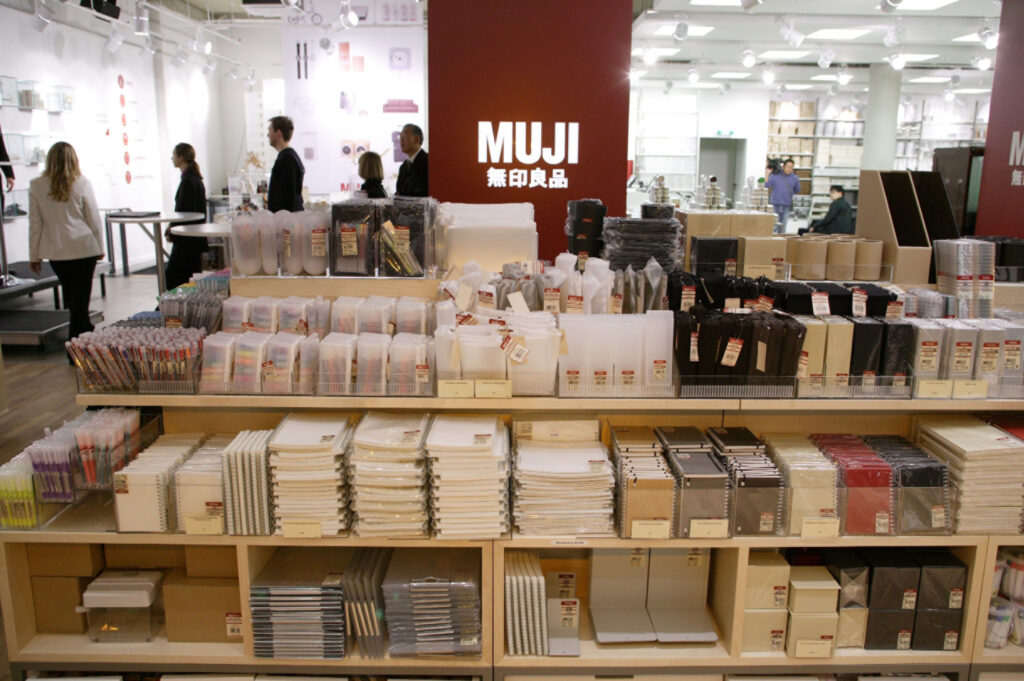 เปิดเหตุผล ทำไม Muji ไม่เคยบอกชื่อนักออกแบบสินค้า แม้บางครั้งจะเป็น ...
