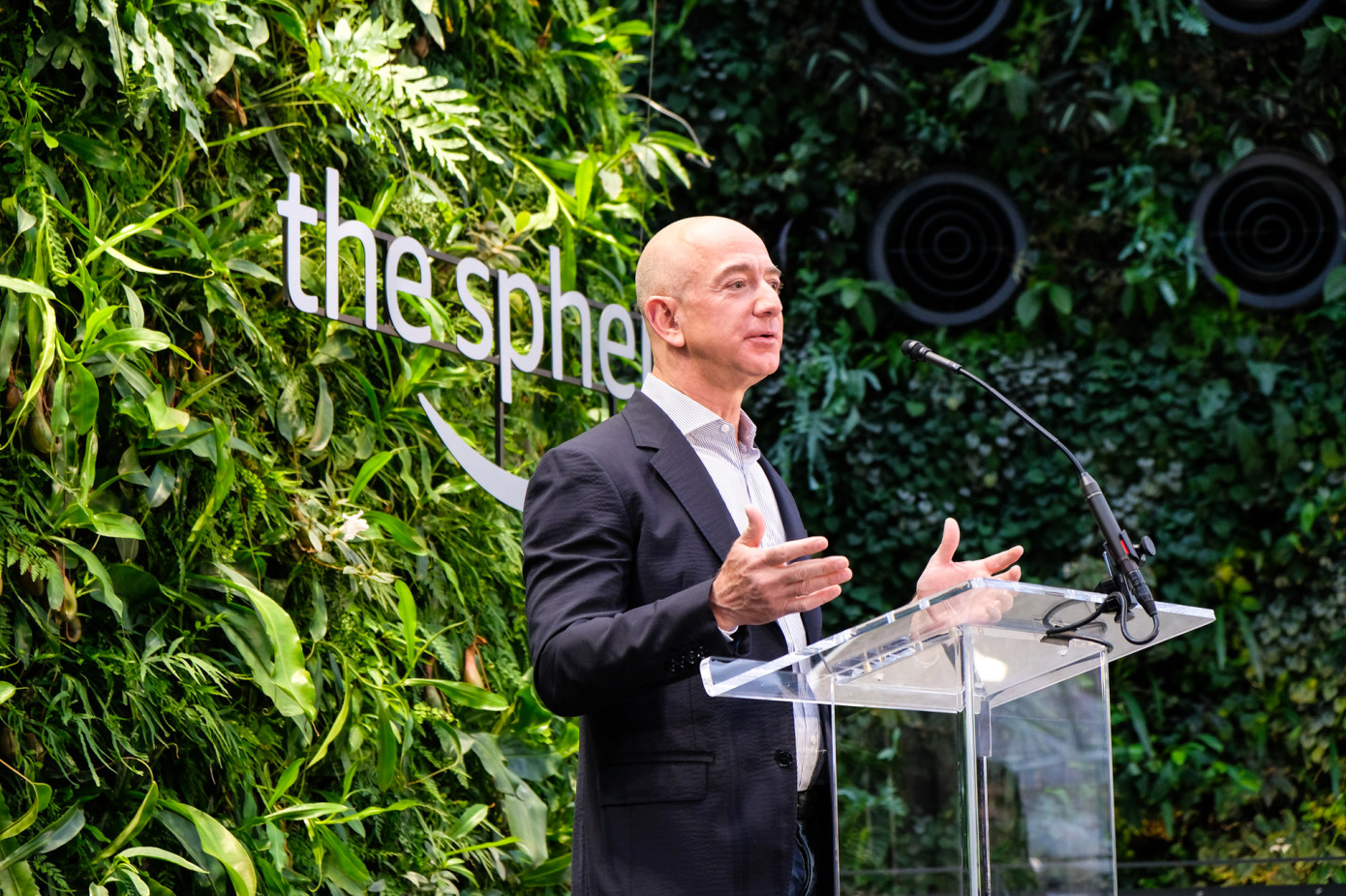 amazon spheres-jeff-bezos - Brand Buffet