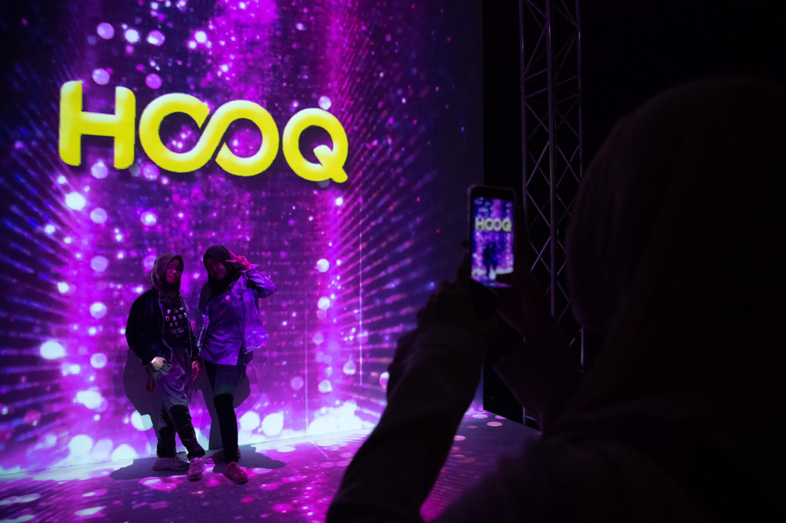 Netflix ไม่ใช่เจ้าตลาดทุกที่ ถอดรหัส “HOOQ” ทำยังไงถึงเป็นเบอร์ 1 ในอิน ...