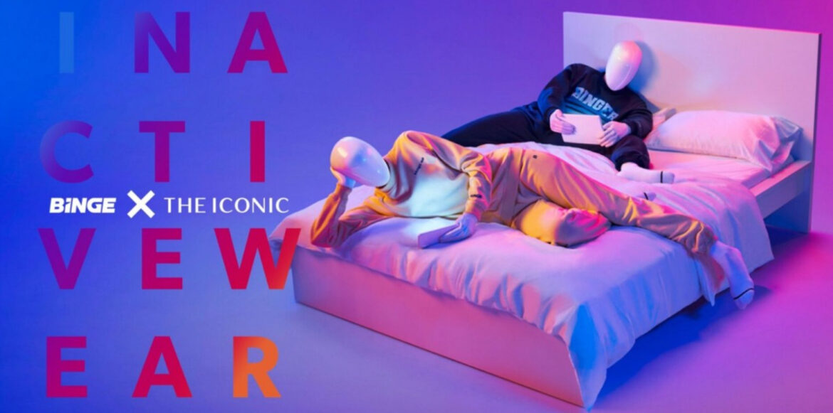 บริการสตรีมมิ่งออสซี่เล่นใหญ่ ผลิตชุดของคนขี้เกียจ สำหรับใส่ดูทีวีได้ ...