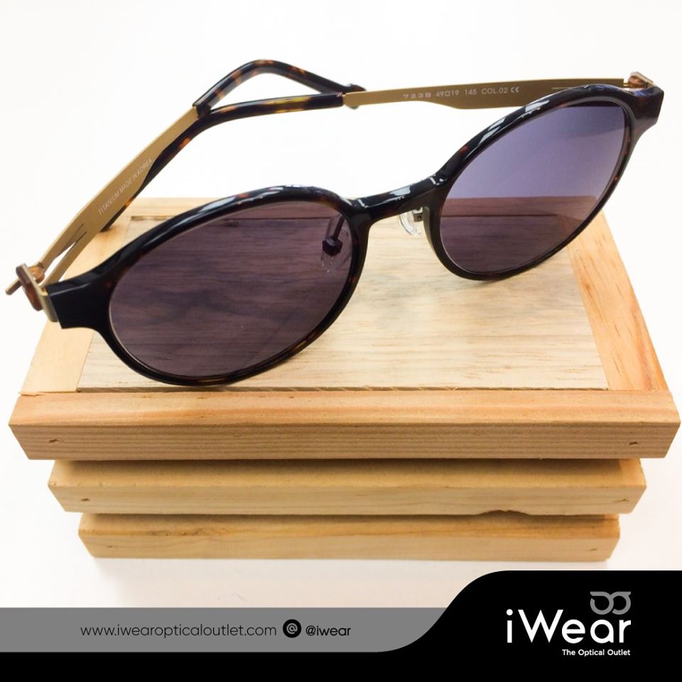 iwear_glassesshop6 - Brand Buffet