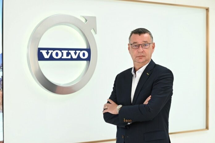 วอลโว่ คาร์ เปิดประสบการณ์ใหม่ ศูนย์บริการลูกค้าสัมพันธ์เพื่อรองรับการ ...