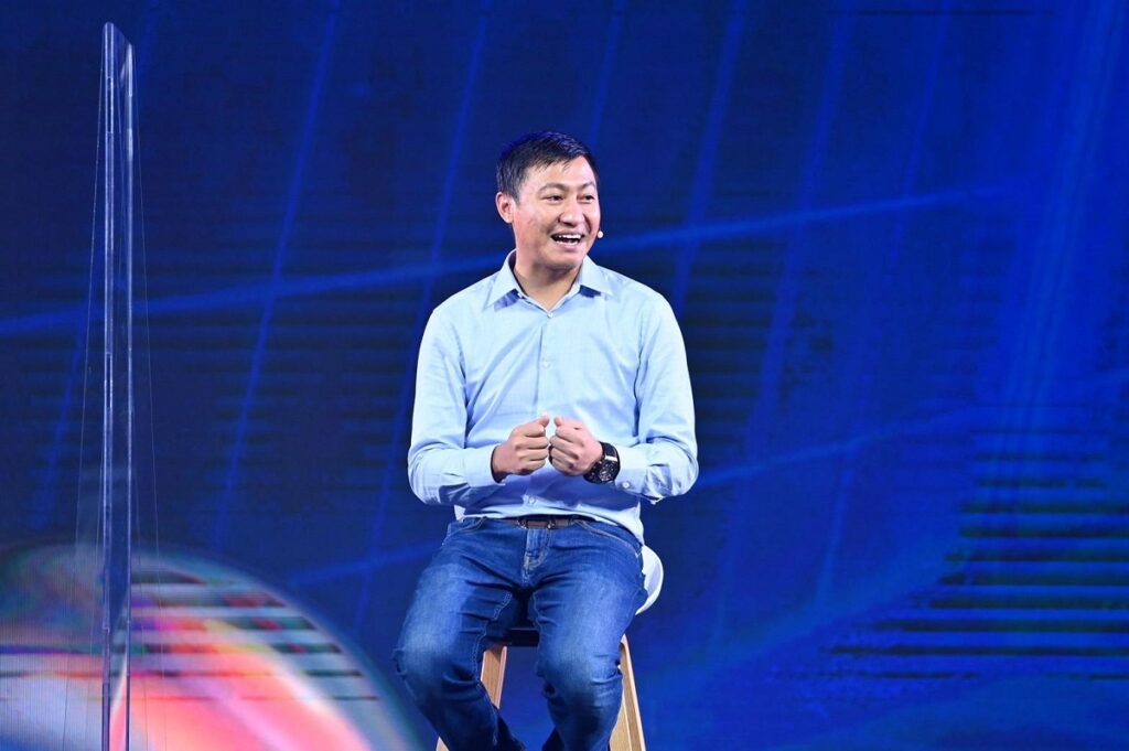 กว่าจะเป็น Flash Group ยูนิคอร์นตัวแรกของไทย บทเรียนธุรกิจ 'คมสันต์ ลี ...