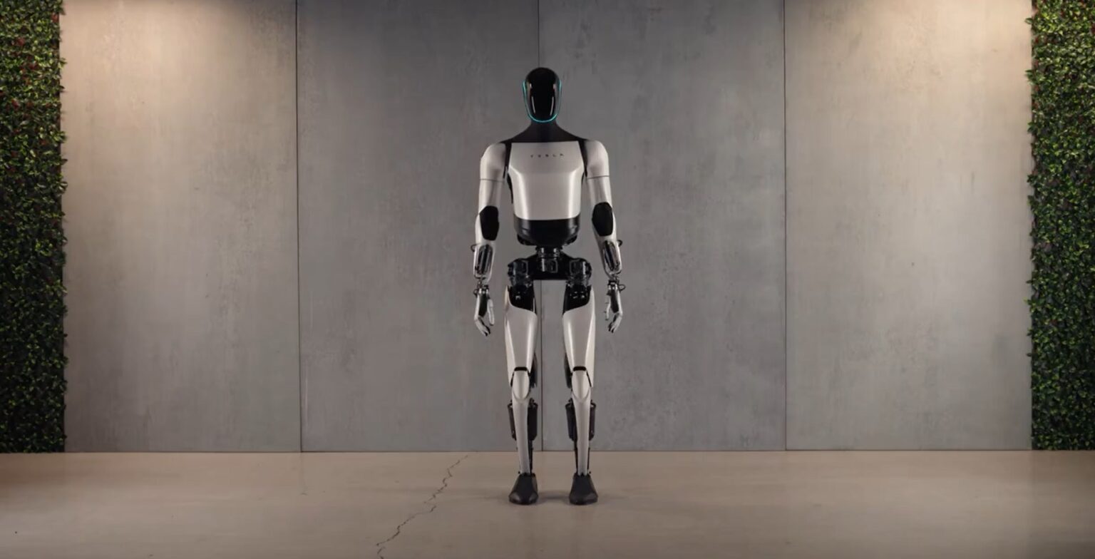 มาแล้ว "Optimus Gen 2" จาก Tesla เดินเร็วขึ้น 30% - หยิบไข่ได้ด้วยสอง ...