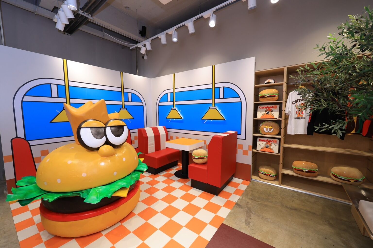 ครั้งแรก "เบอร์เกอร์คิง X Carnival” เชื่อมเอกลักษณ์ 2 แบรนด์ดังต่างขั้ว ...