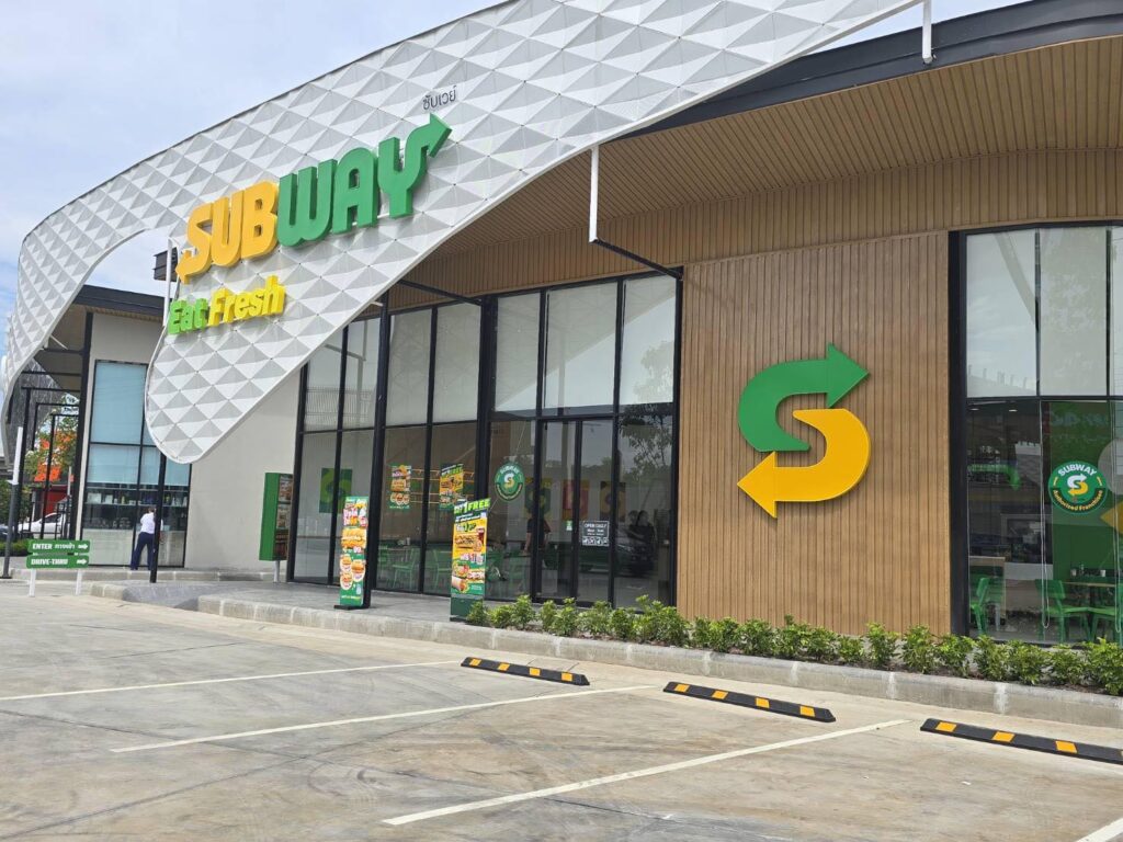 รุกตลาดเต็มสูบ Subway ผุด Drive Thru สาขาแรกในปั๊ม PT นครชัยศรี สู้ศึก ...